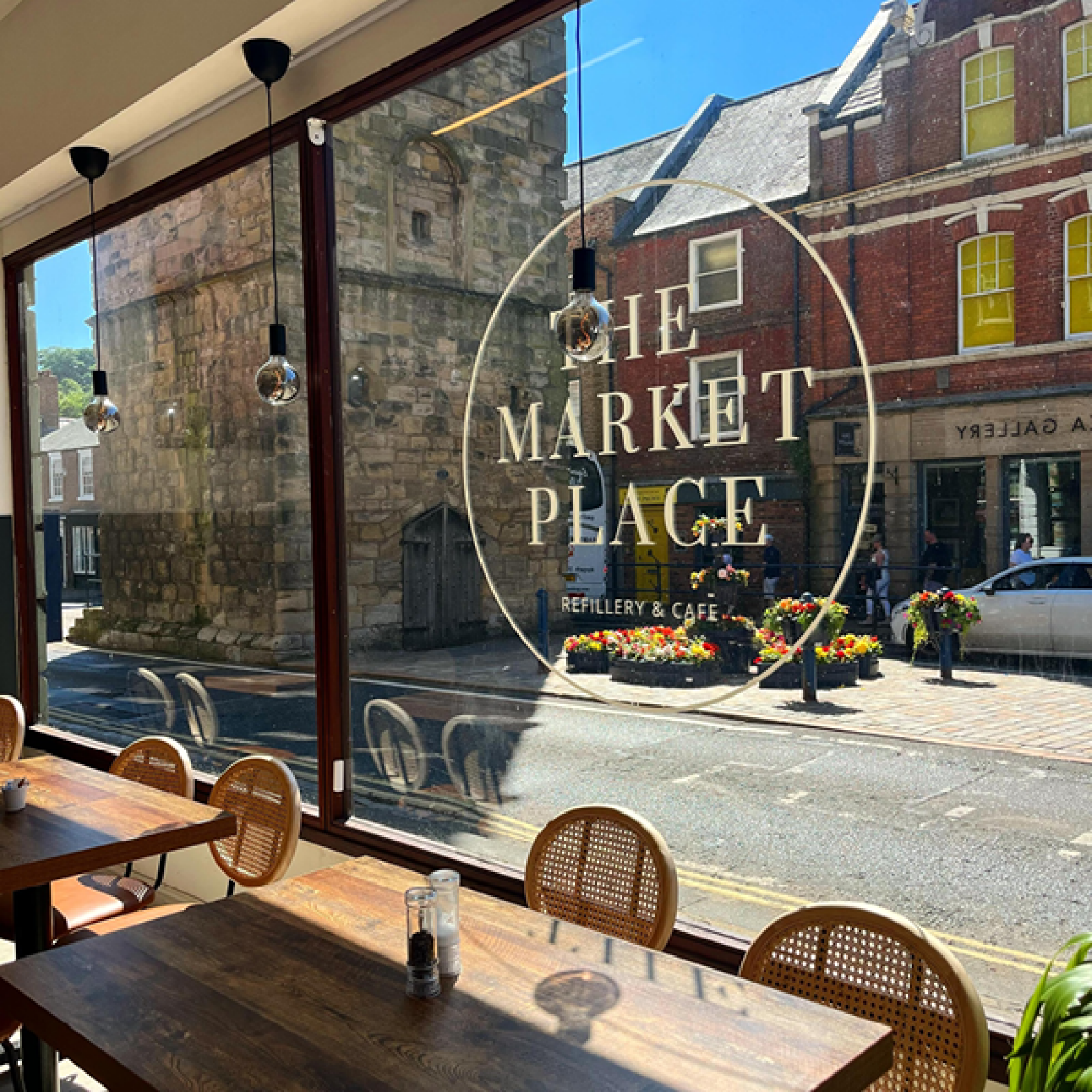 The Best Restaurants, Bars and Cafes in Morpeth Town Centre | Living North