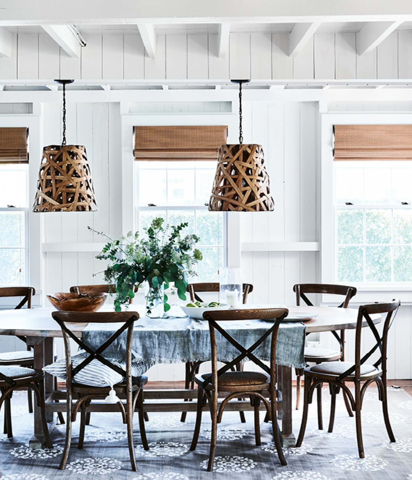 Take a Peek Inside This Chic Beachside Hideaway Full of Coastal Charm ...