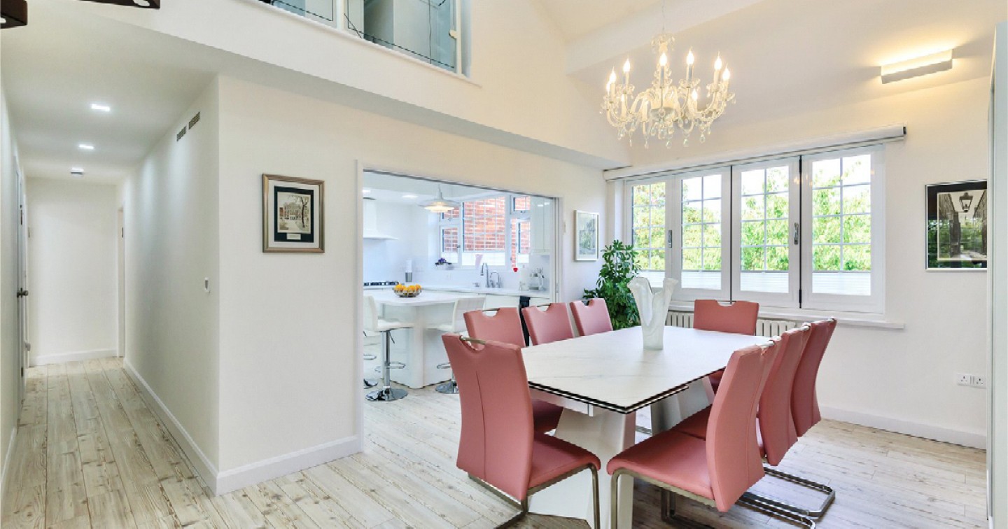 Inside this Stunning Renovated Duplex Apartment with Two Walk-In ...