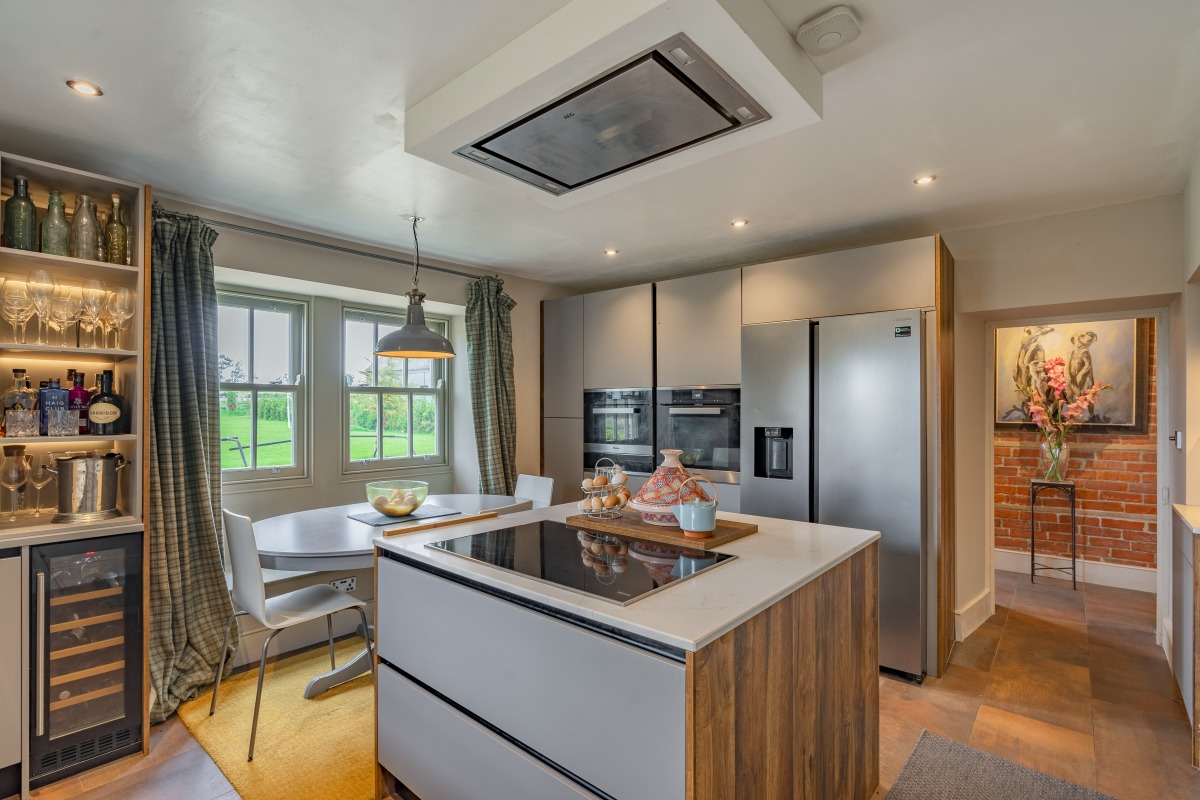Property Peek: West Fenwick Farmhouse, Fenwick | Living North