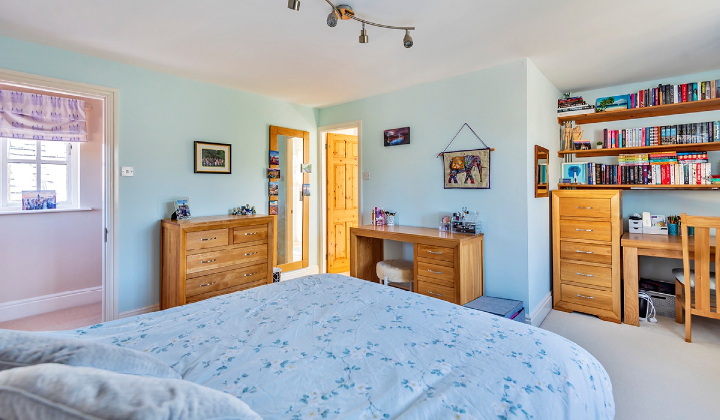 Peek Inside this Period Property in the Leeds Village Thorner | Living ...