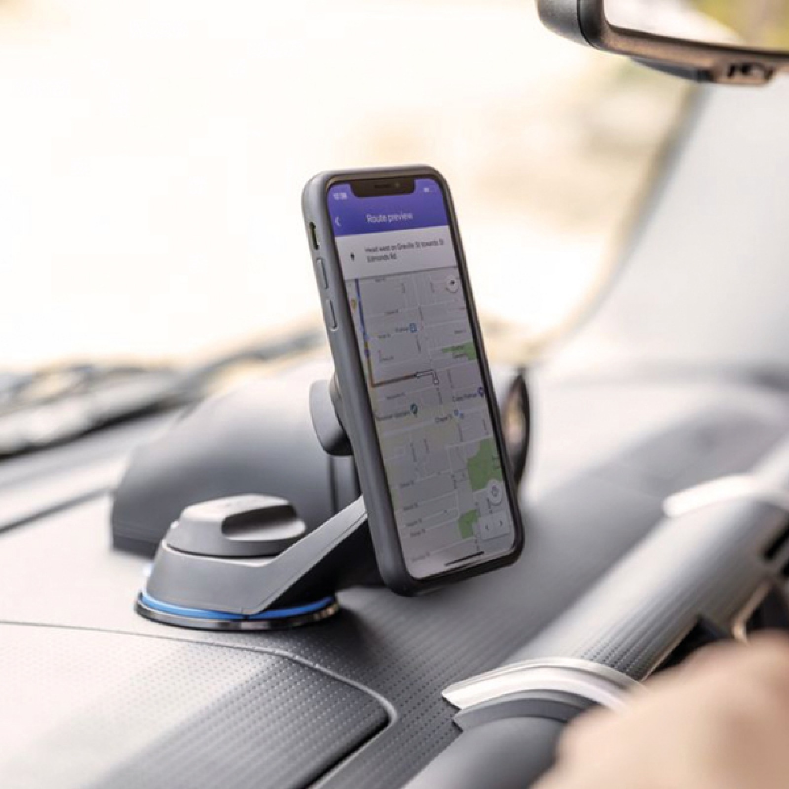 Cool Car Gizmos You Didn't Know You Needed | Living North