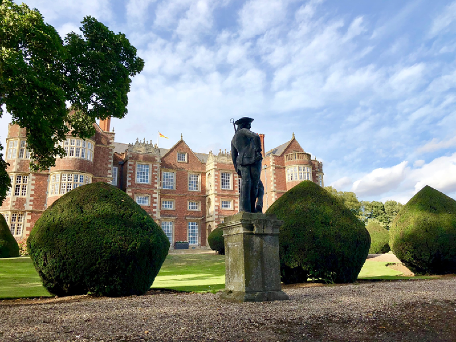 Yorkshire Stately Homes and Historic Halls Including Castle Howard and ...